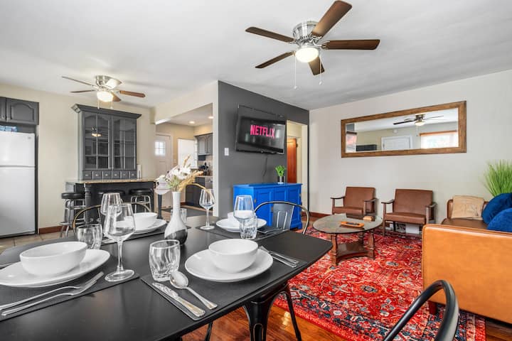 Entire 3bed/2bath Home With A King Bed/parking - Saint-Louis, MO