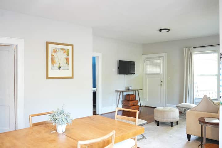 Walnut Bungalow - Charlotte, NC