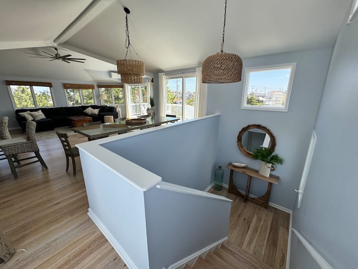 Beautiful Views Bay 20 Feet, Beach 5 Houses Away - Barnegat Light, NJ