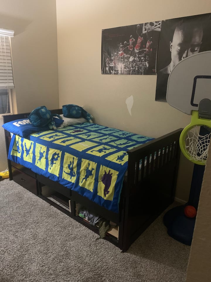 My Son Bedroom - Riverside, CA