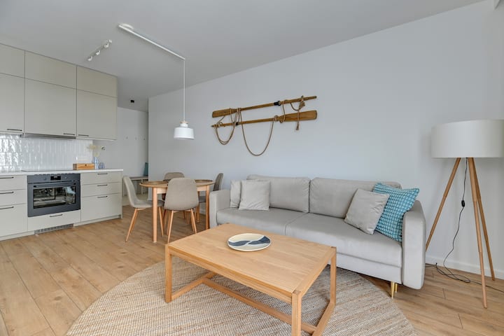 Gdańsk Shipyard & Foodhall | Parking | Doki G239 - Gdańsk