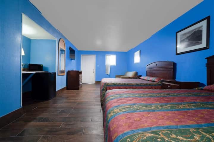Monterrey Motel 2 Queen Bed - Corpus Christi, TX