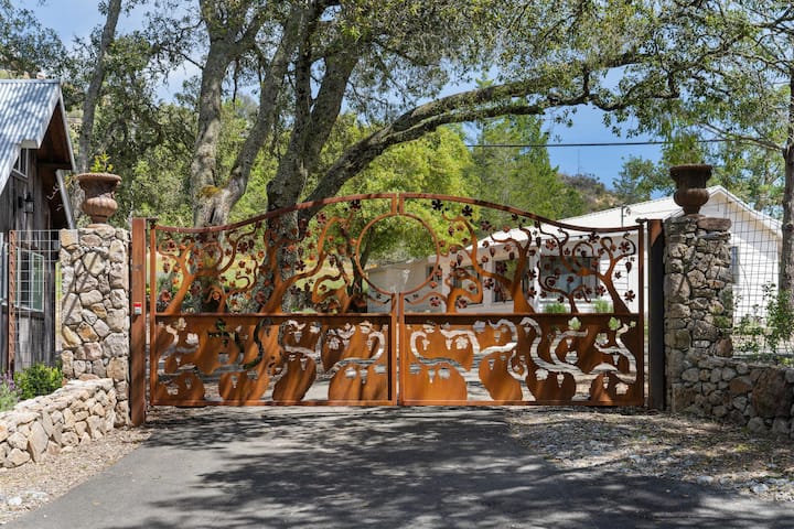 Winecountry Retreat + Casita,bocce & Sunset Views! - Glen Ellen, CA