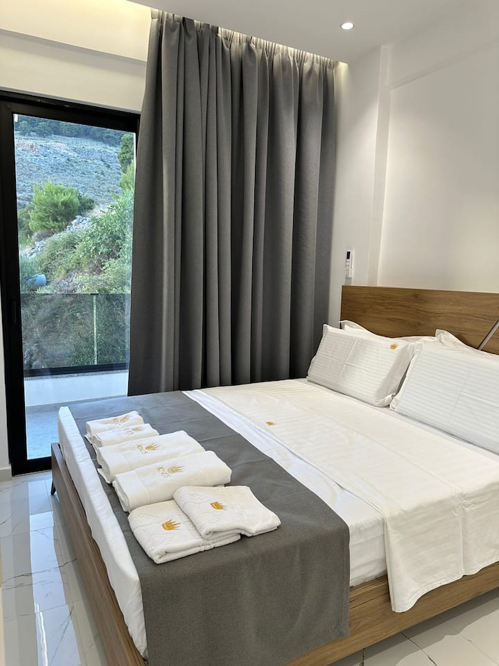 303-affordable Luxury At Your Fingertips - Albania