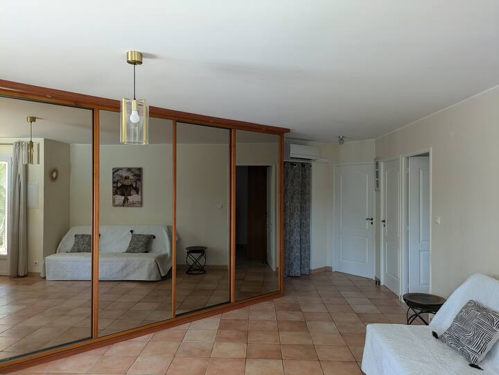 Appartement F2 Dans Maison - Francia