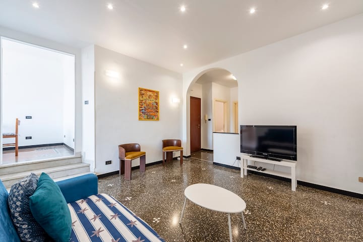 Sunny Flat Next To Prince Palace - Genoa