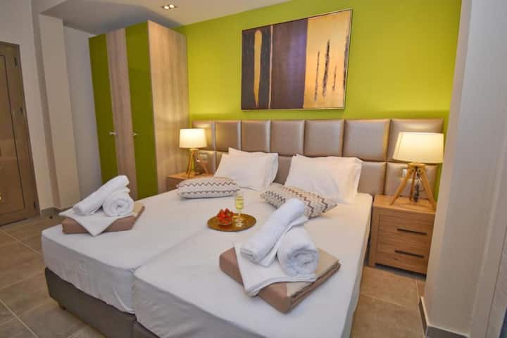 Villa Marinos'olive' Penthouse Apartment With Pool - Kavos