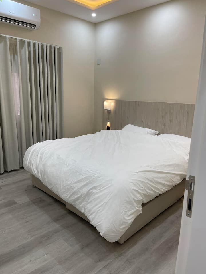 1- Newly Refurb 2 Bedrooms Aprt (3 Nights Minimum) - Meca