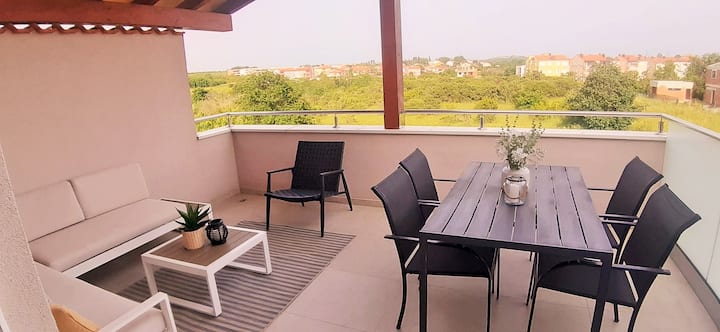 Valdebek App 6+2 With Pool - Pula