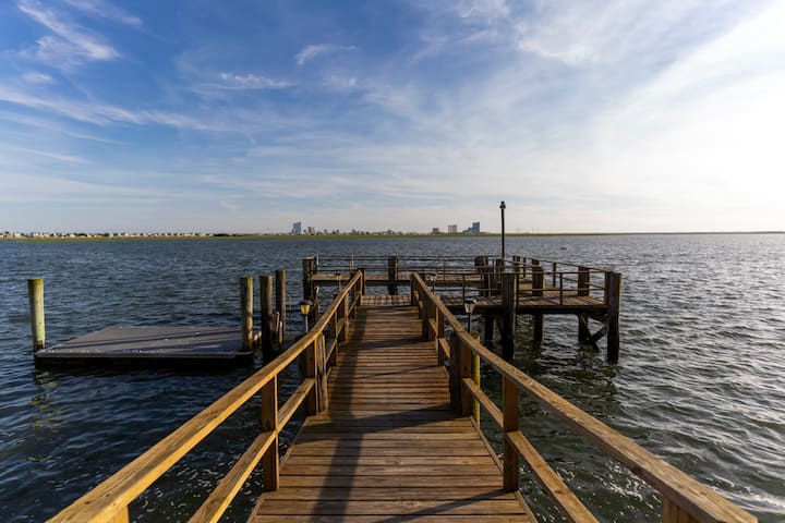 Bayside Brigantine Bungalow - Brigantine, NJ