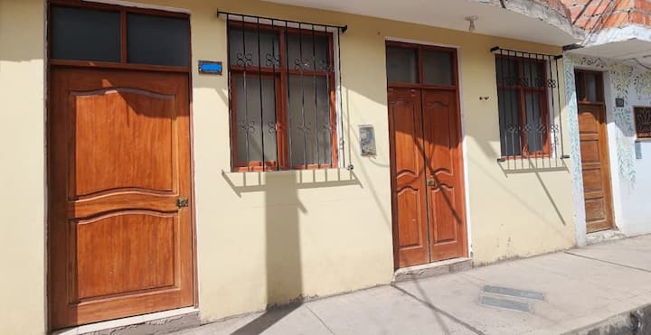 Cálido Departamento De 2 Hab. - Urubamba