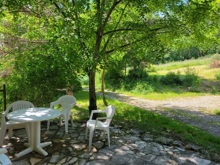 Maison De Charme Dans La Nature Pour 4 - Die