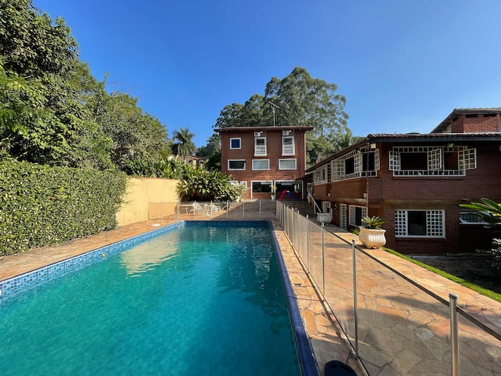 Mansão Em Condomínio Com Piscina - Cotia/granja - Embu