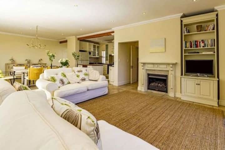 Golfer's Delight - Somerset West