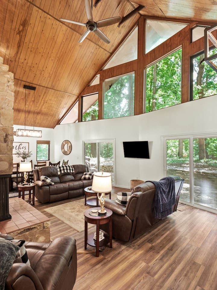 Woodhaven Retreat Private Cabin On Secluded Acres! - Carbondale, IL