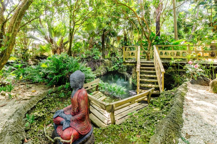 Une Petite Maison Sereine Dans Un Jardin Japonais - Homestead, FL