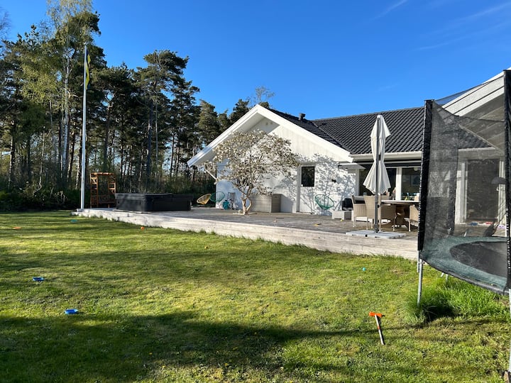 Hus, Strandnära, 5 Min Till Hav Och Golf - Halmstad
