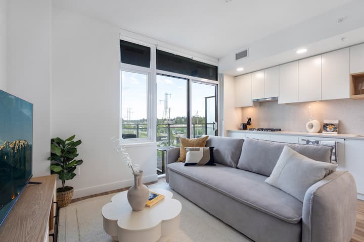 Modern And Luxurious Brentwood 1 Bedroom Home - Burnaby