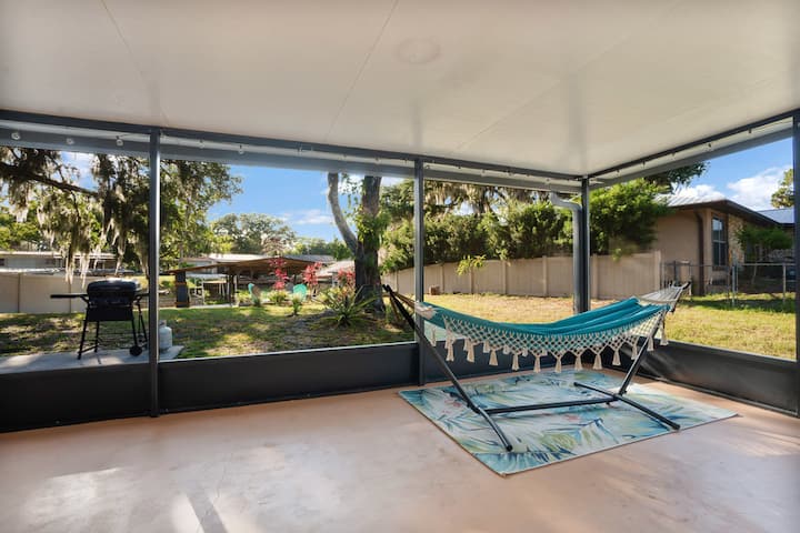 Quiet Escape * Fire Pit * Xl Patio * Rain Shower - Lake Harney, FL
