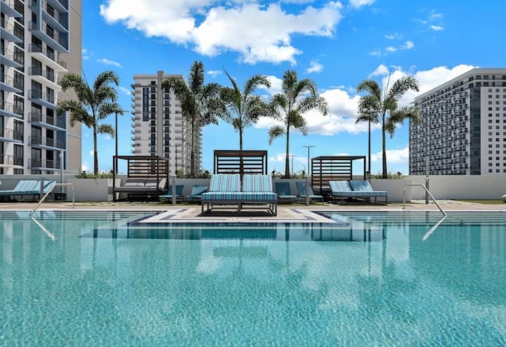 Stylish 2br With Balcony | Heart Of Downtown Doral - Doral, FL