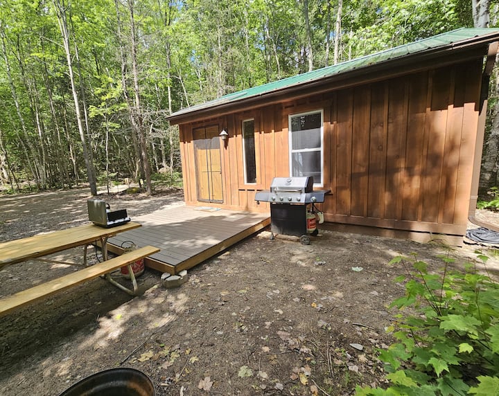 Rustic Off-grid Cabin #2 - Algonquin Provincial Park