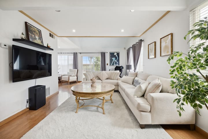 Spacious 3 Bedroom House In Ssf - San Bruno, CA