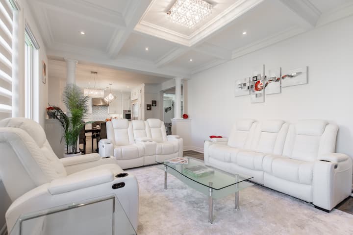Luxury 4br W/ Billiard/ping Pong - Niagara Falls