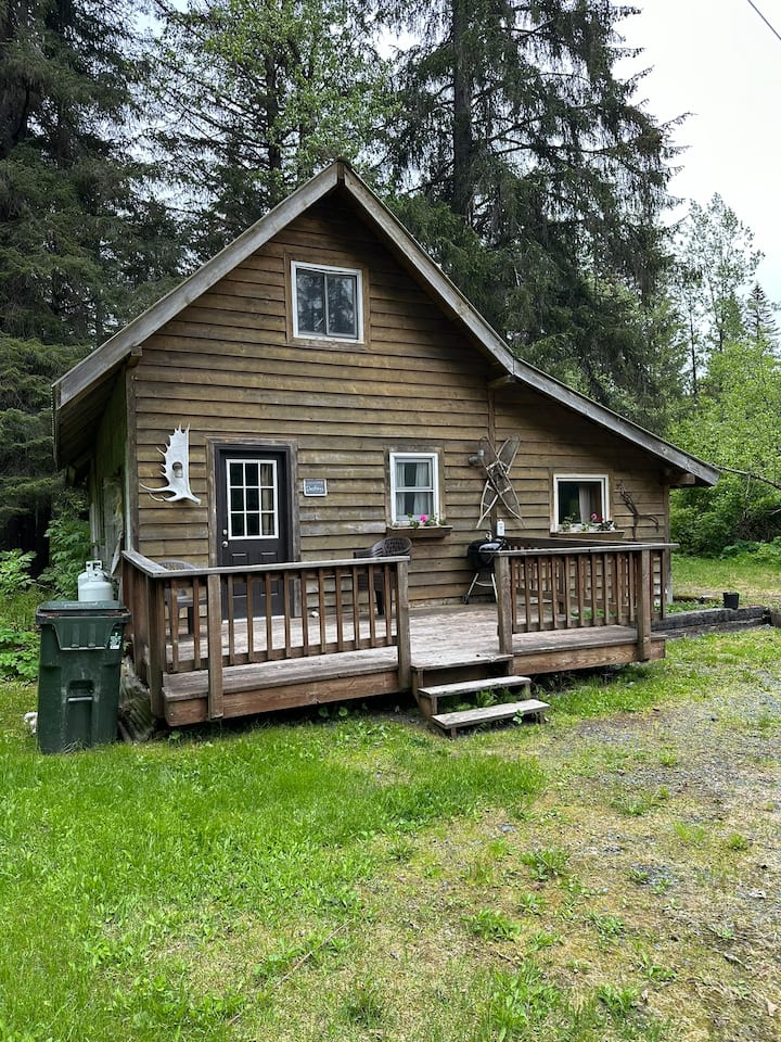 Salmon Creek Cabin, Sleeps 6 - Seward, AK