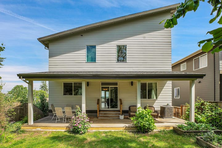 Spacious Getaway In Woodlawn Triangle - ポートランド, OR