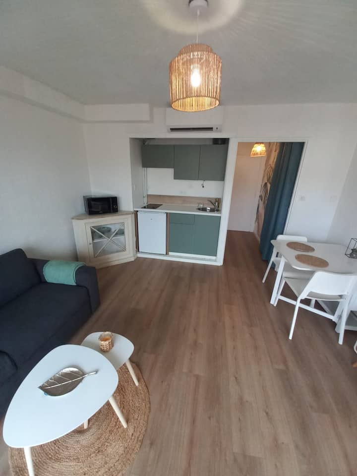 Studio à St Raphaël (Nouveau Sur Airbnb) - Saint-Raphaël