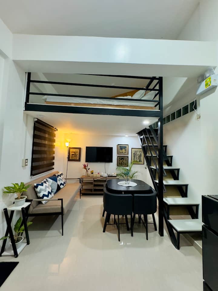 Loft Suite In Virac W/ Free Gym Access & Parking 1 - Philippines