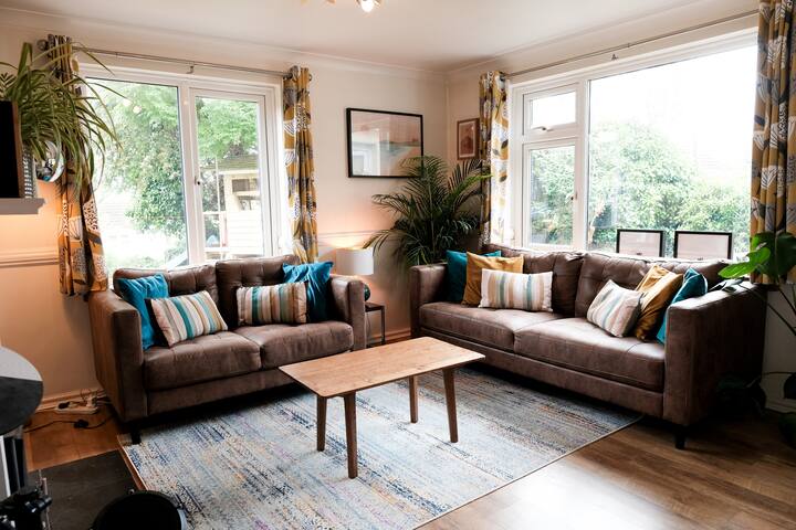 Family Home, Garden, 2 Bed Semi - Newquay