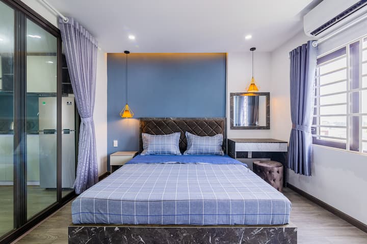 Nice 01 Bedroom Near My Khe Beach/small Bacony - Da Nang