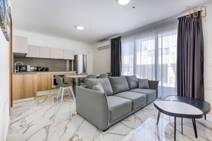 Lovely Fully Equipped, 2br Home With Parking - Malta