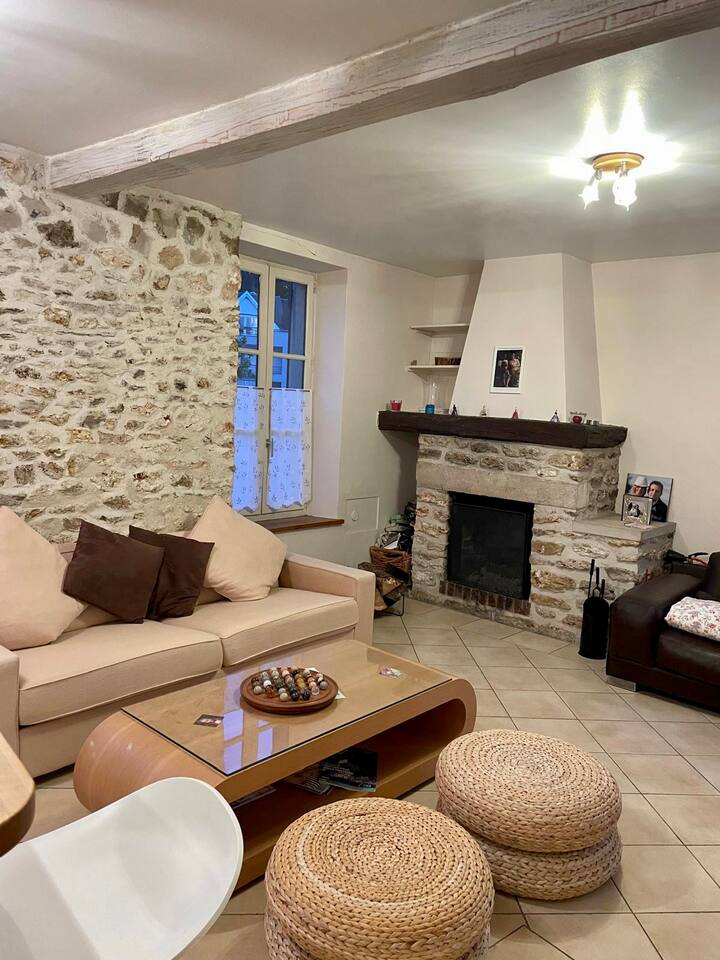 Chambre 1 Douche Privée ~ Maison Jardin, Proche Jo - Montfort-l'Amaury