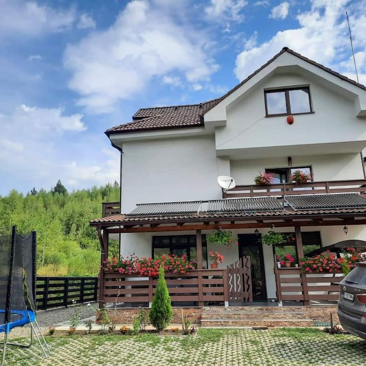 Pensiunea Prisaca Dornei - Câmpulung Moldovenesc