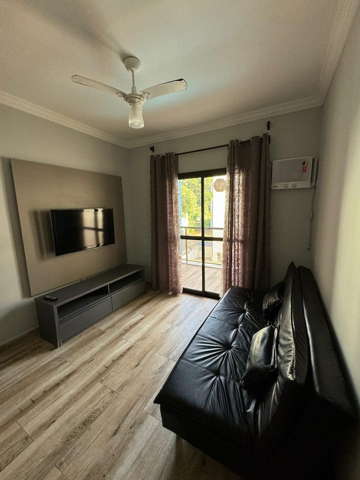Apartamento  Próximo Ao Mar Com Piscina - Ubatuba