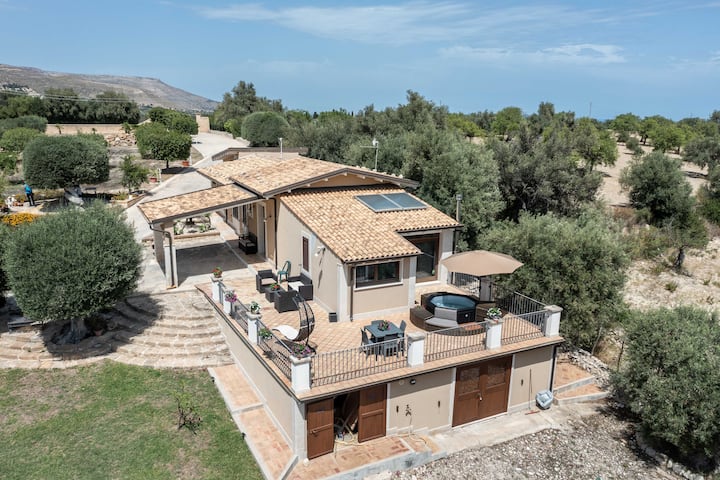 Villa Badessa Vista Mare, Relax, Parcheggio - Avola