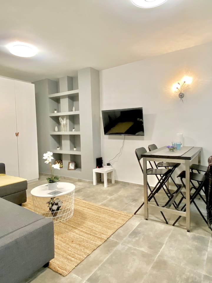 Stayhome Paris Cozy T2  Pompidou - Paris