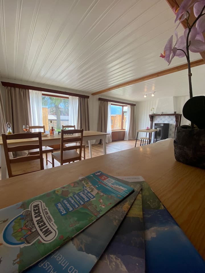 Cozy 2-bedroom Bungalow - Interlaken