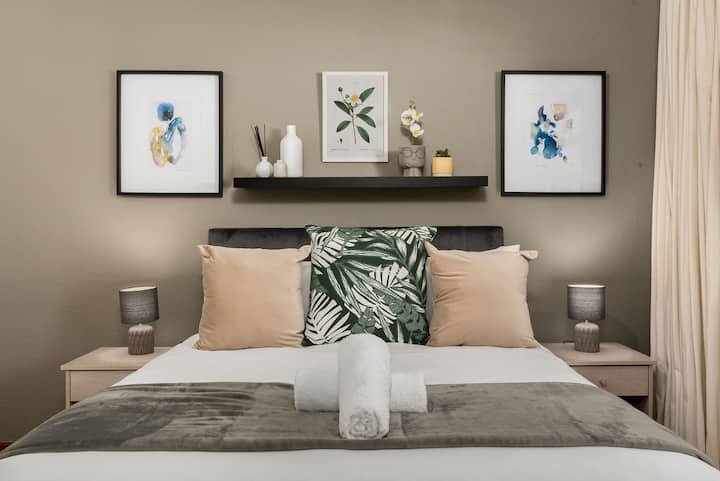 Launch Pad Into Green Point! - Cape Town