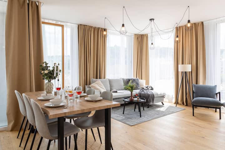 2bdr Apt With Garage • Workspace • 200mb • Netflix - Czechia