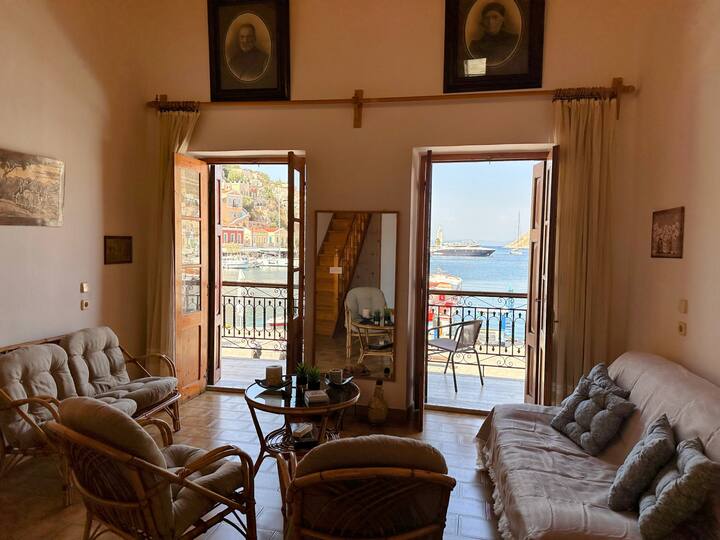Amorosa House With Port View - Central Location - Symi