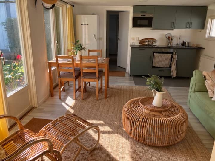 Charming Cottage By Seaside - Skanör