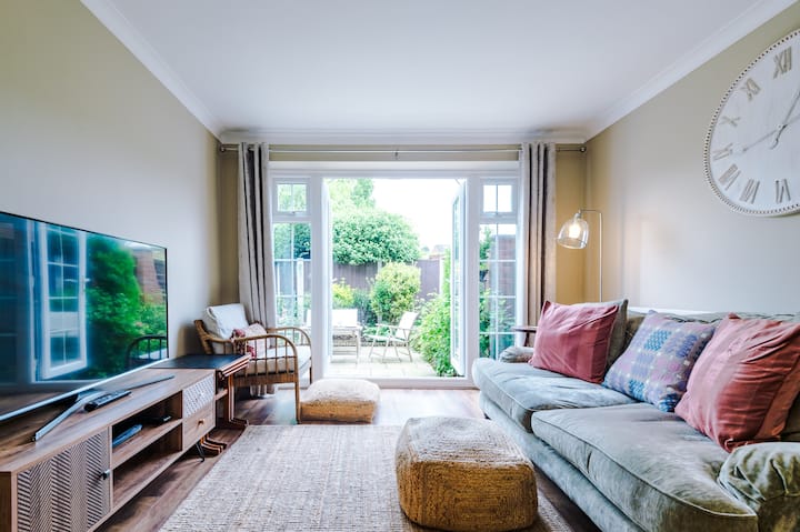Charming 3-bed In Leafy Chester - Chester, UK