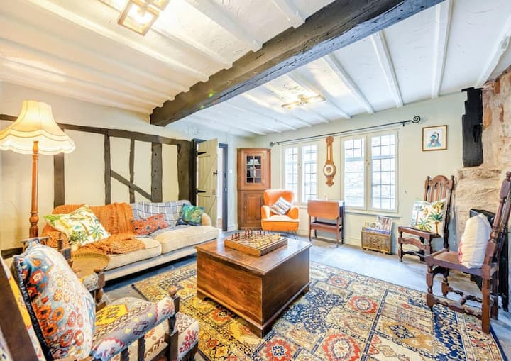 Crown Cottage | Grade Ii Stay With Private Garden - Ruthin