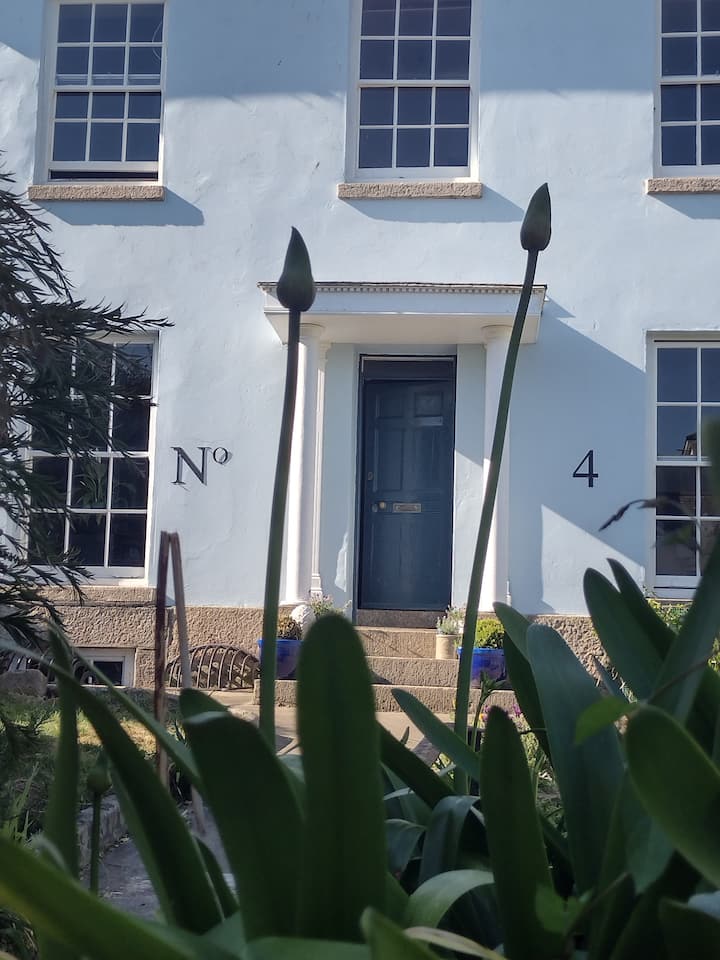 A Townhouse In Central Penzance - Mousehole