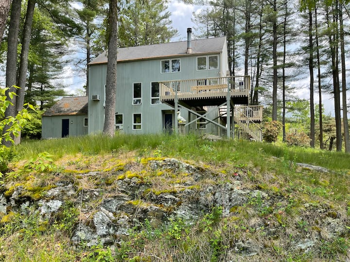 Quiet Rustic Home On Horse Farm - Great Barrington, MA