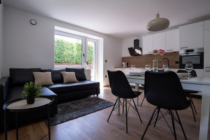 Apartma Z 2 Spalnicama In Teraso - Ljubljana