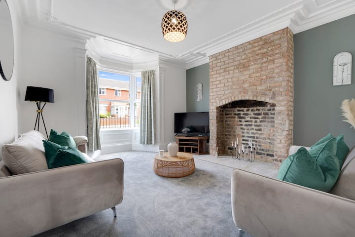Stunning 4br Home In South Shields W/ Free Wifi - South Shields
